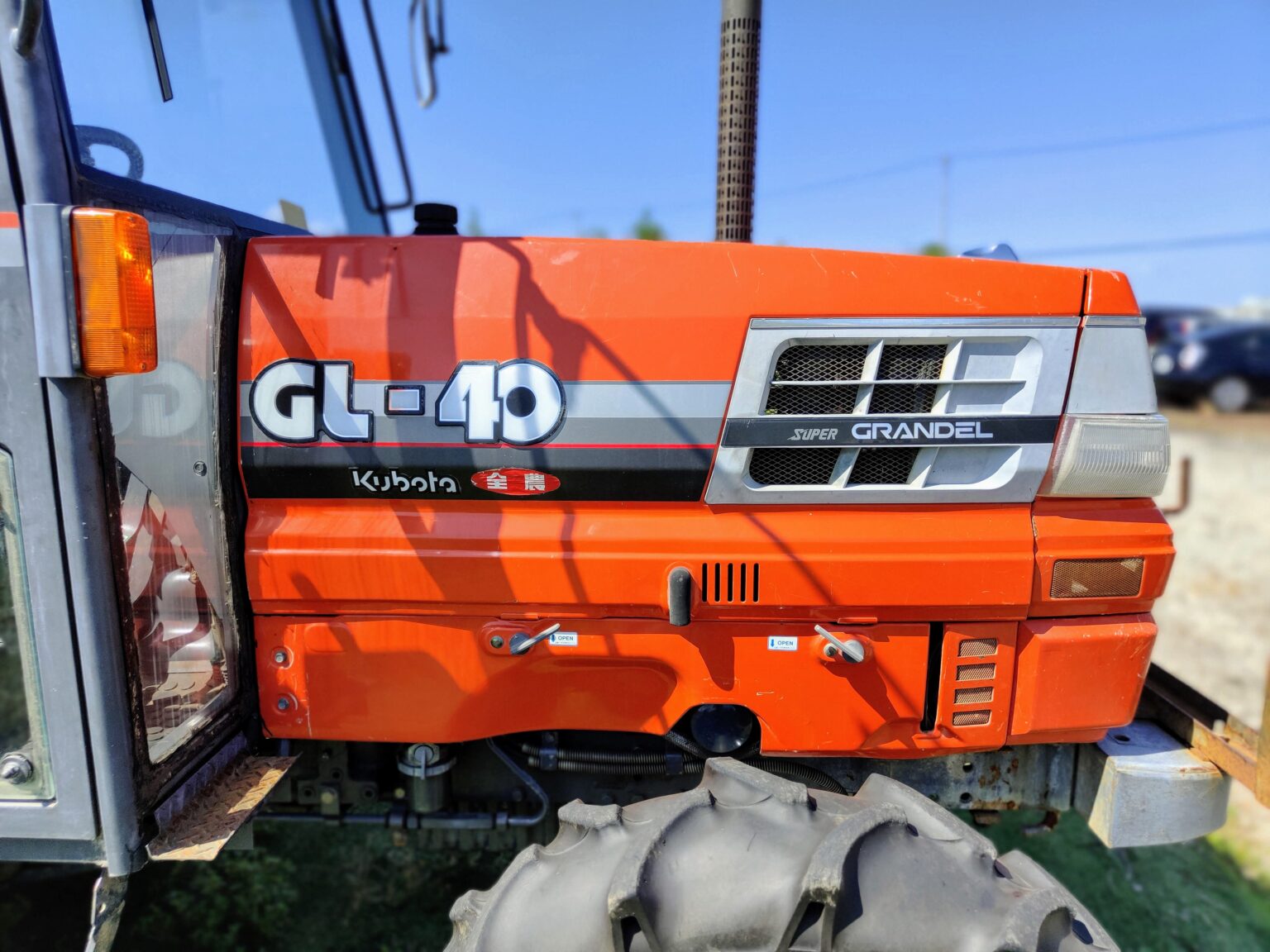 Kubota GL40 4WD Tractor 40ps w/ Rotary 1700mm, cabin, a/c – JAT Used Market